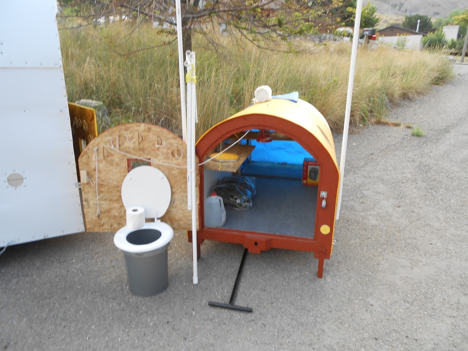Build a Dignity Roller Pod for the Homeless: Pictures of the Pods
